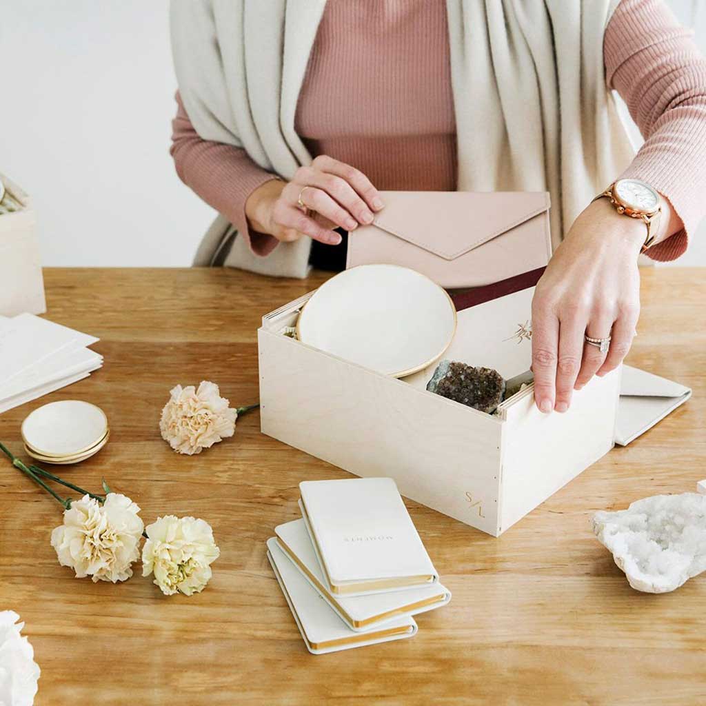 gifting, wrapping and time-saving seasonal tips with Goop. – Simone LeBlanc